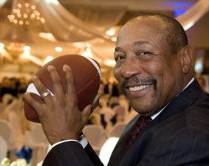 Who is Chuck Ealey? - Undefeated Spirit